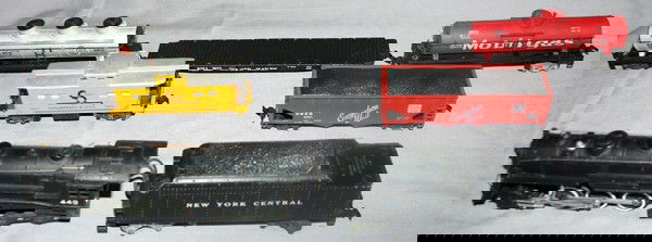 110475: GILBERT AMERICAN FLYER HO SCALE TRAIN SET, 7