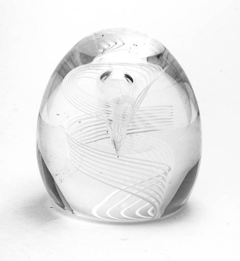 STEUBEN PAPER WEIGHT H 3.25" DIA 3" (#011385) on Jan 21, 2022 ...