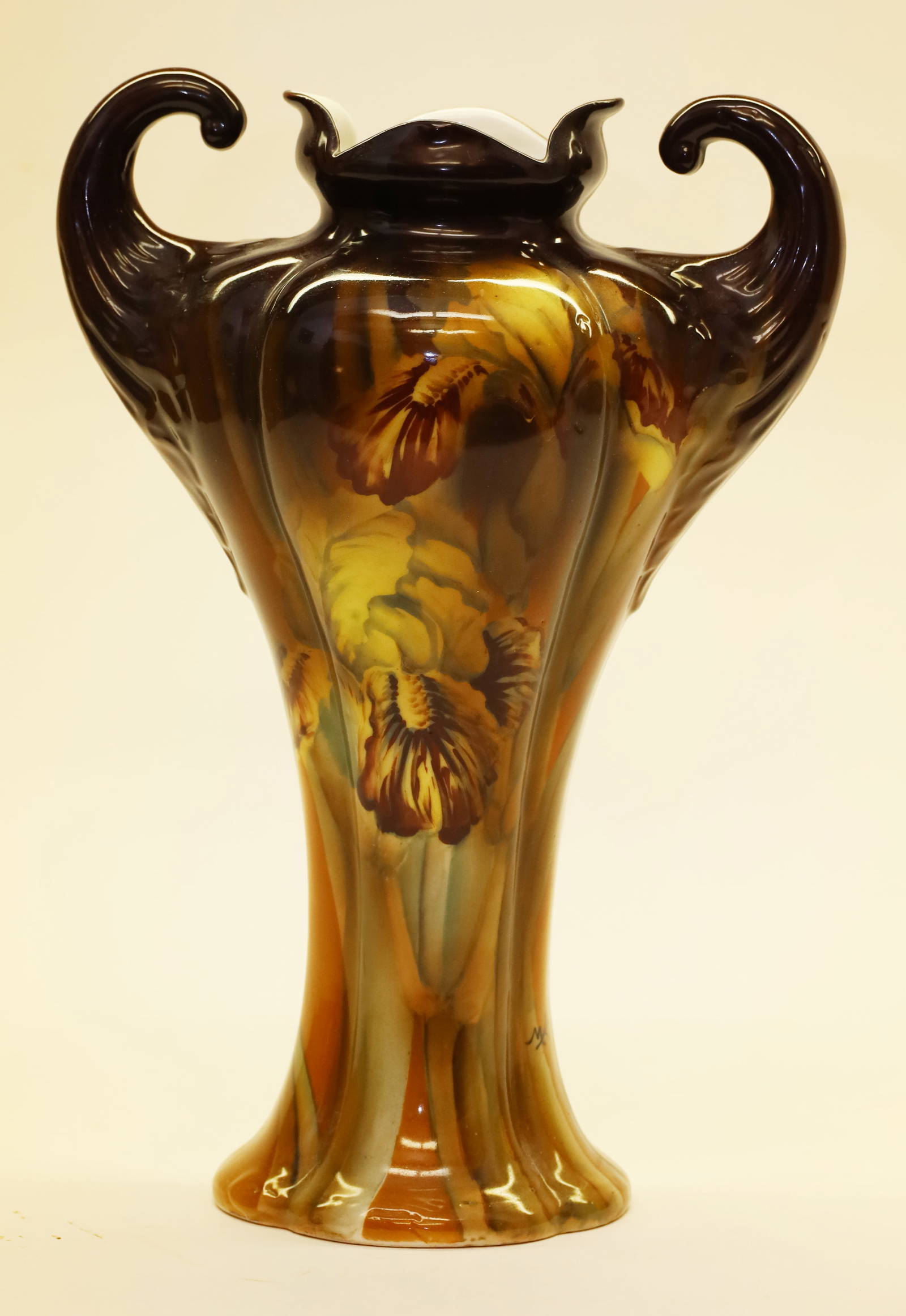 Nippon Porcelain Muscle Vase H 11.5" W 7.75" Auction