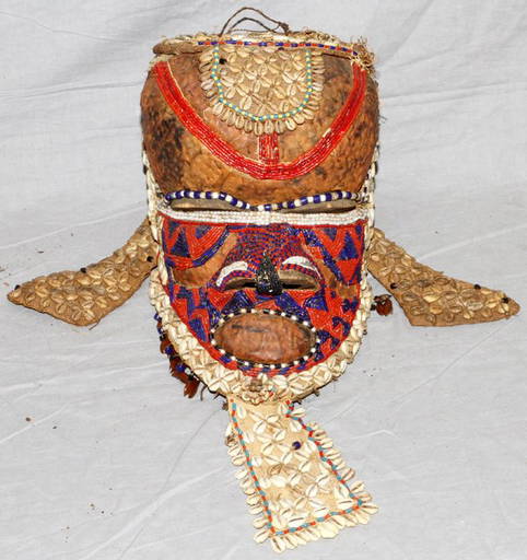 AFRICAN KUBA BWOOM HELMET MASK - Feb 14, 2014 | DuMouchelles in MI