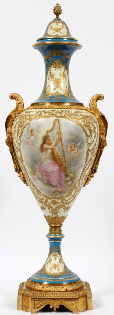 SEVRES MUSEUM QUALITY PORCELAIN URN SIGNED