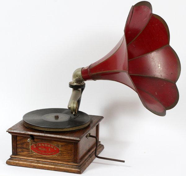 STANDARD TALKING MACHINE CO. PHONOGRAPH C.1915