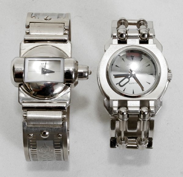 070518: SHIFFON STAINLESS WATCHES, SENTINEL PARIS