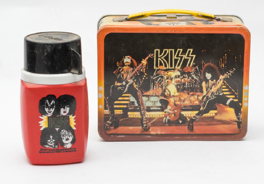 1977 KISS LUNCH BOX - Apr 01, 2015 | Soulis Auctions in MO