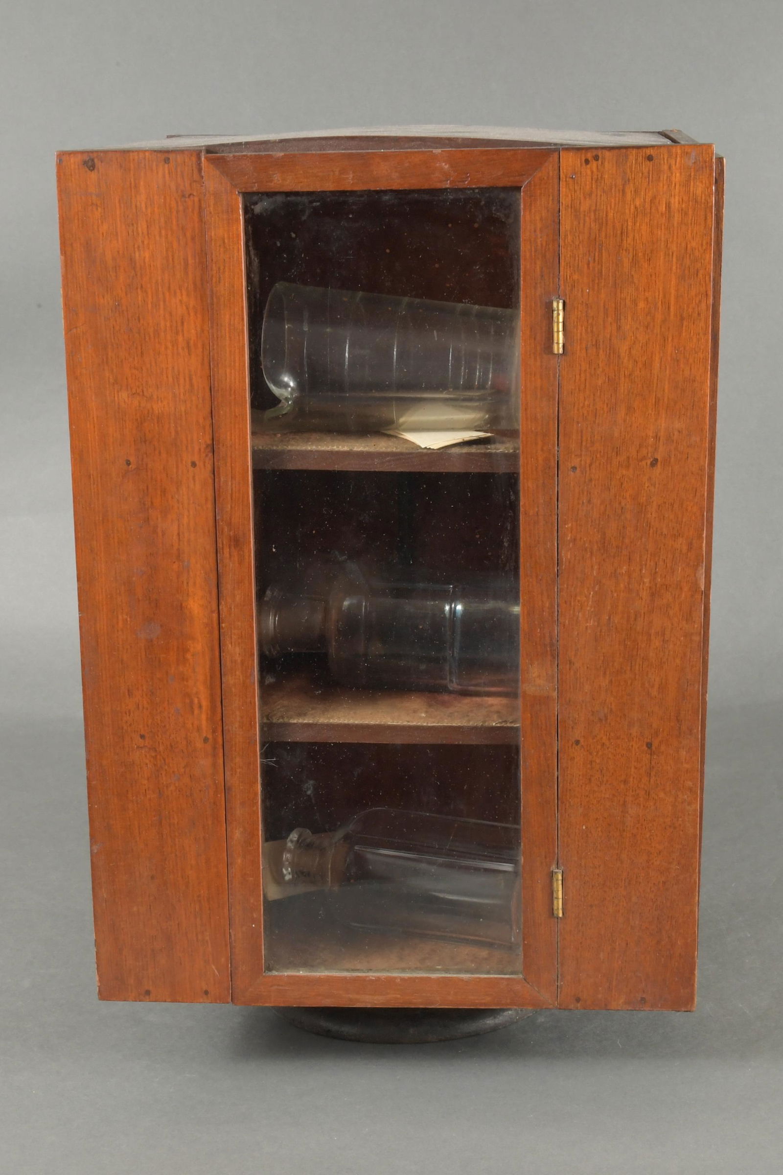 Rotating Drs. Apothecary with Medicine Early 20th - May 16, 2020 ...