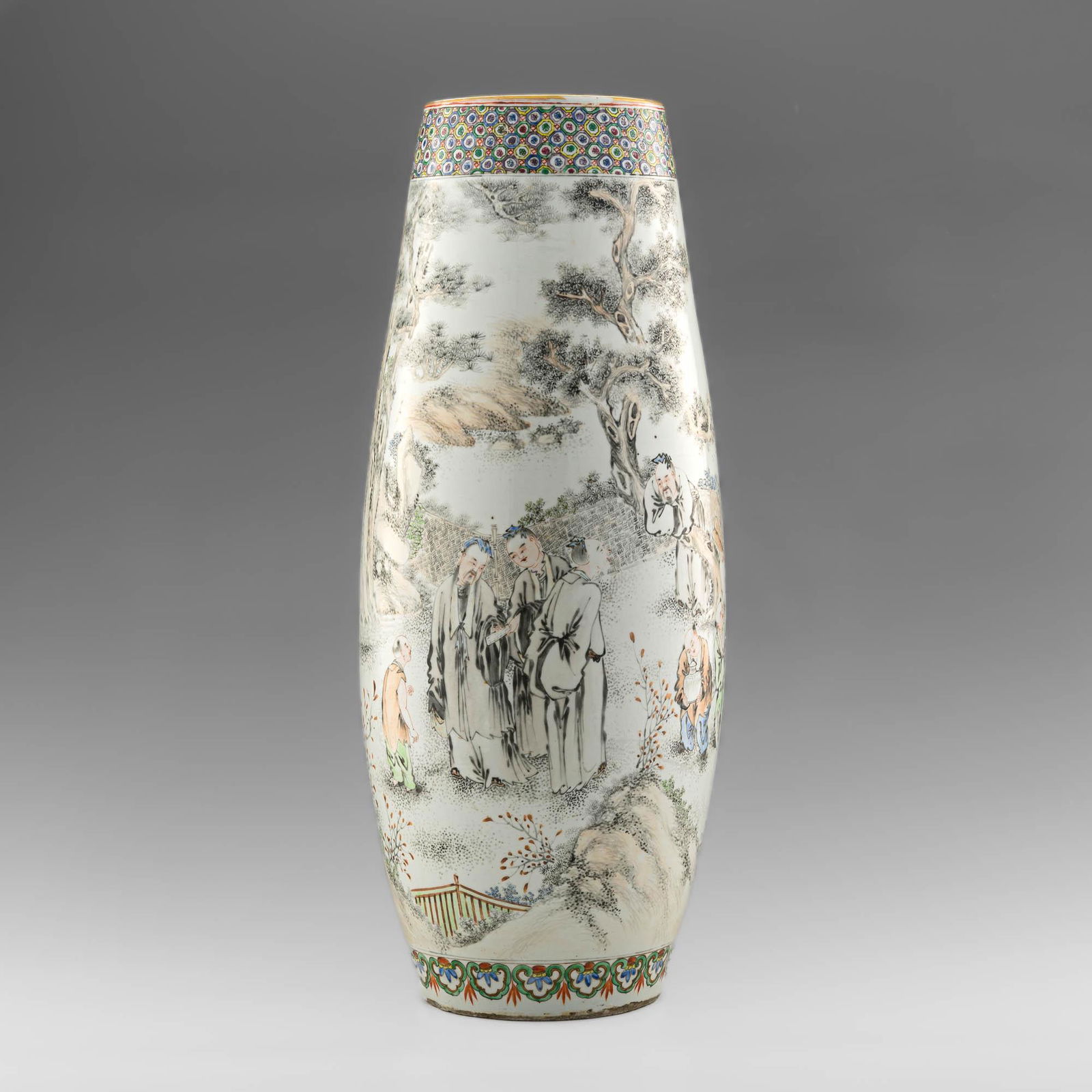 A Chinese Qianjiang enameled zun vase, late 19th century - Mar 17, 2023 ...