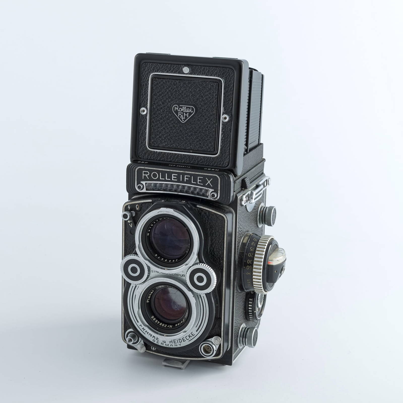 A Rollei Rolleiflex 3.5f Model 2 Camera, Around 1960 Auction