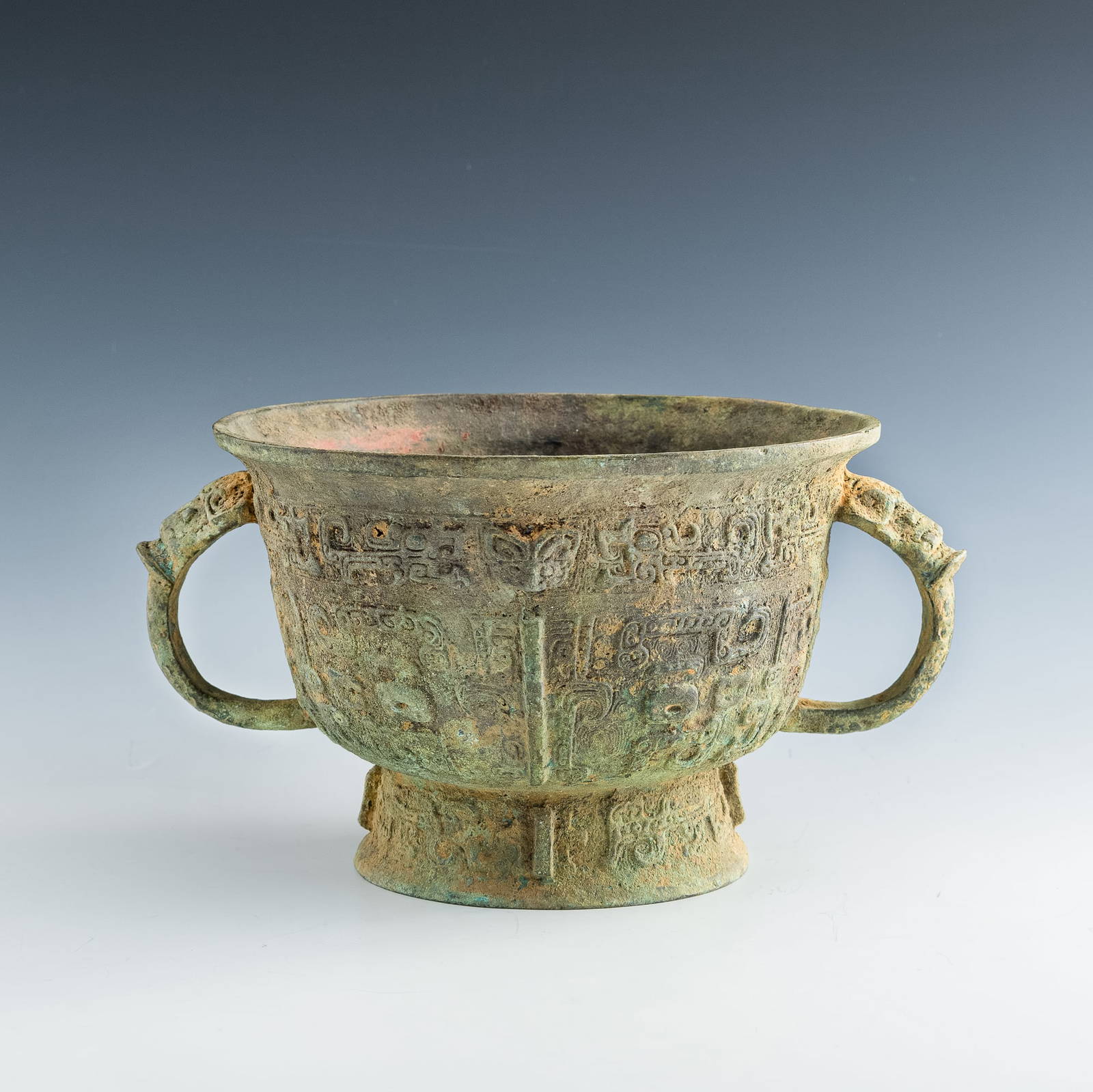 A Chinese Bronze Gui, Western Zhou Dynasty Or Later Auction