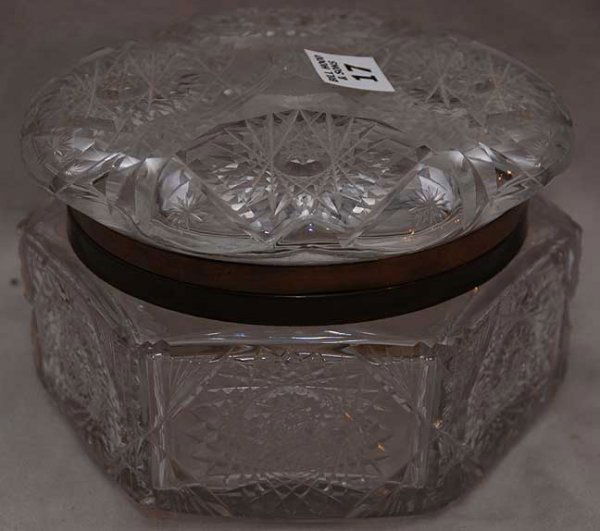 17: Antique cut glass hexagonal shaped hinged box, chip