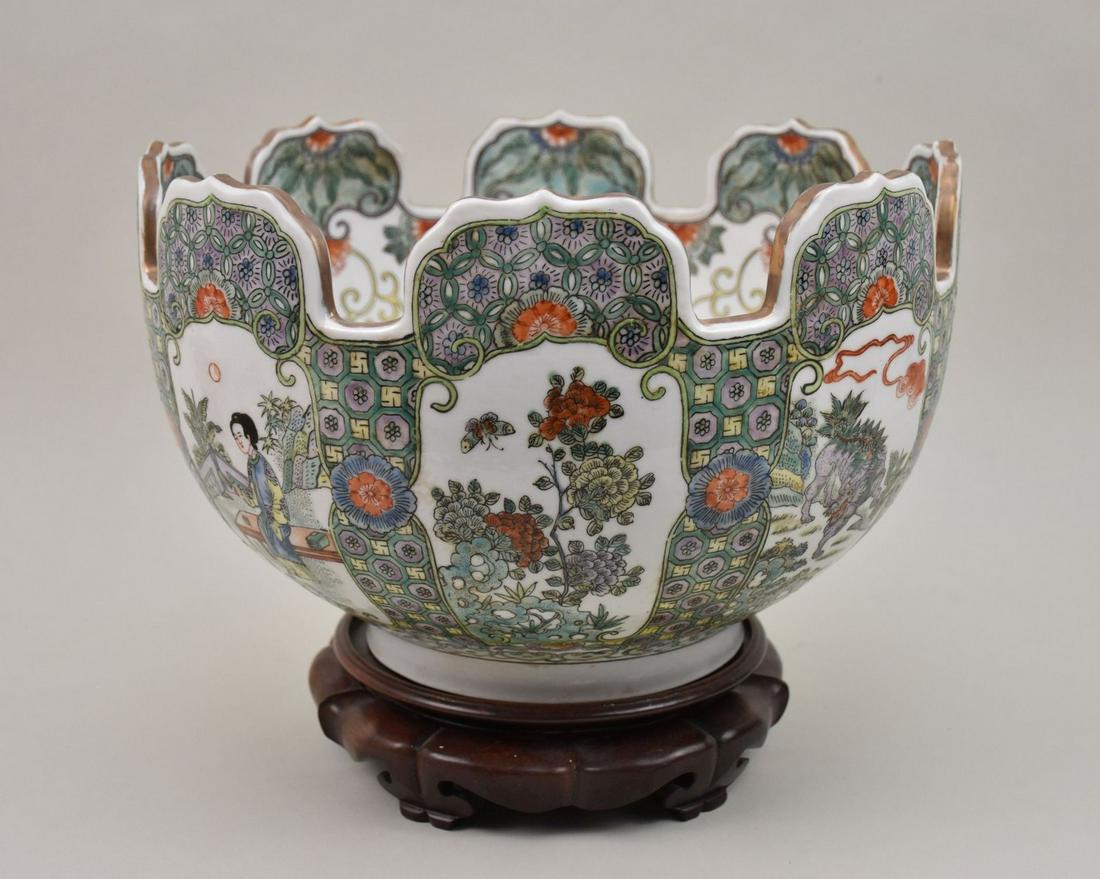 Chinese Famille Verte Porcelain Monteith Bowl A Large Porcelain ...