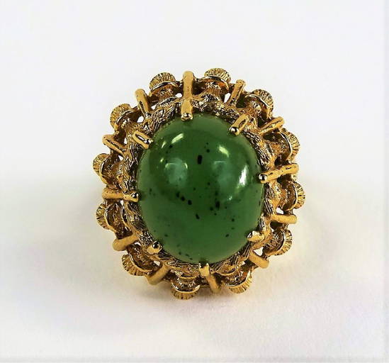 Vintage Haven Jade & 14kt Yellow Gold Heavy Ring