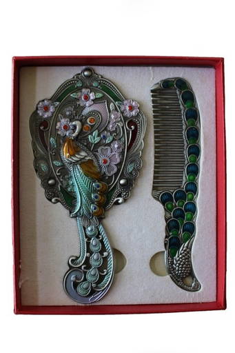 LOVELY MANIYA PEACOCK ENAMELED HAND MIRROR & COMB - Oct 04, 2015 ...