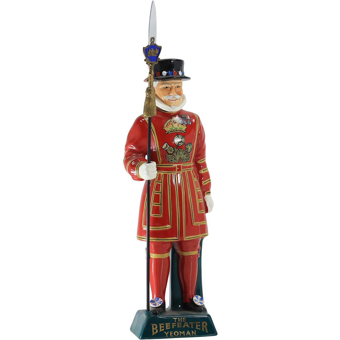 Carlton Ware Staffordshire Porcelain Liquor Decanter "the Beefeater ...