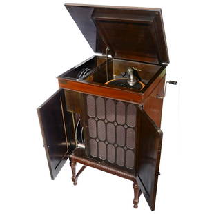 Edison C 450 Disc Phonograph.