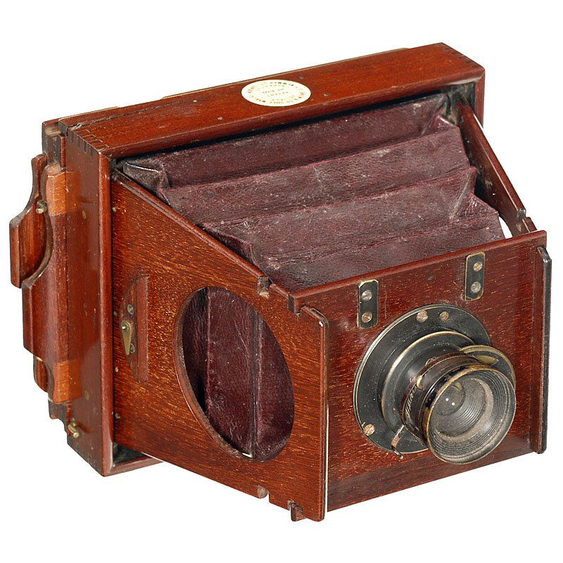 Gate-Strut Camera "Eclipse" with Darlot Lens, 1885