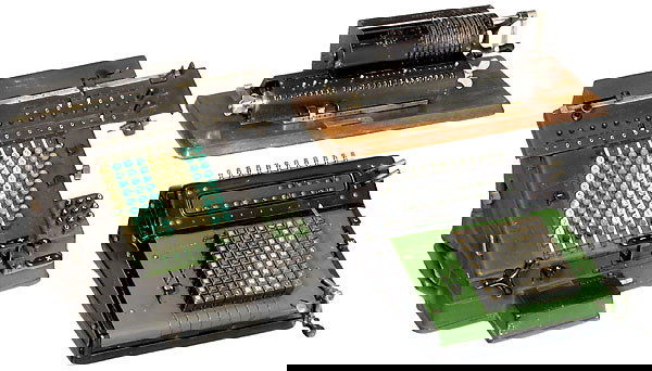 8: 3 Calculating Machines Rechenmaschine