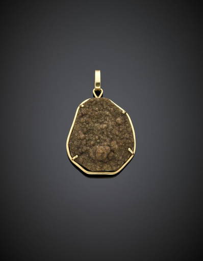 Smoky Cryptocrystalline Quartz Yellow Gold Bound