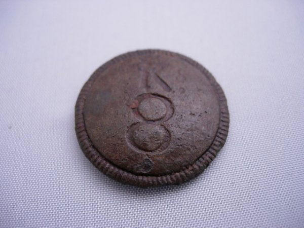 RARE REVOLUTIONARY WAR KINGS 8TH REGIMENT BUTTON