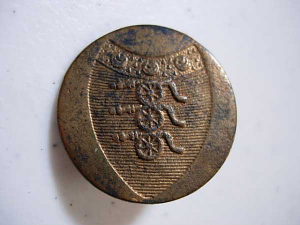 REVOLUTIONARY WAR BRITISH ROYAL ARTILLERY BUTTON