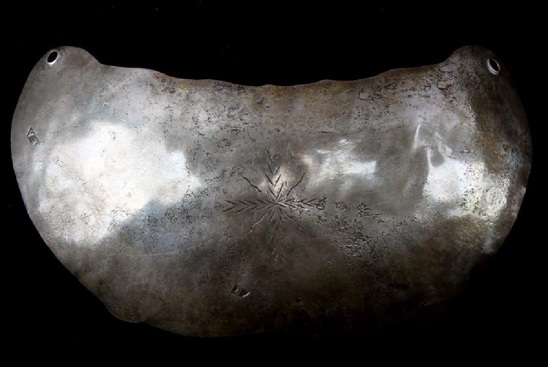 ANTIQUE NATIVE AMERICAN FUR TRADE SILVER GORGET