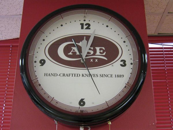 Case Knife Signs