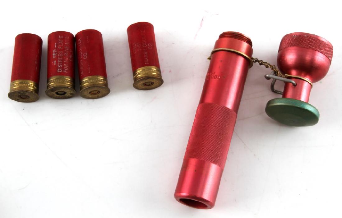 VINTAGE COULTER MARINE FLARE GUN WITH SHELLS