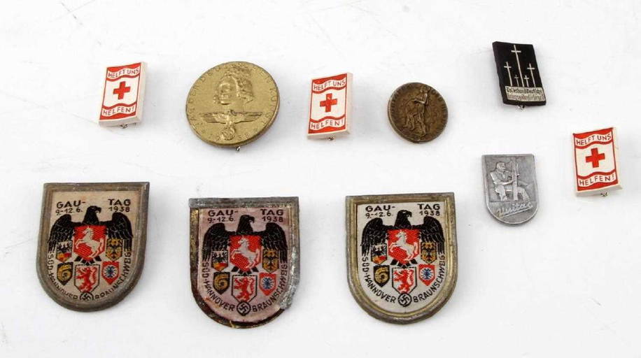 LOT OF 10 THIRD REICH RED CROSS DAF & RAD PINS - Aug 23, 2018 ...