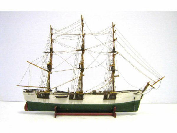YANKEE CLIPPER SHIP WOOD SAILBOAT MODEL