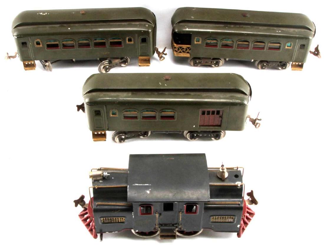 PRE WAR LIONEL NEW YORK CENTRAL LINE TRAIN SET