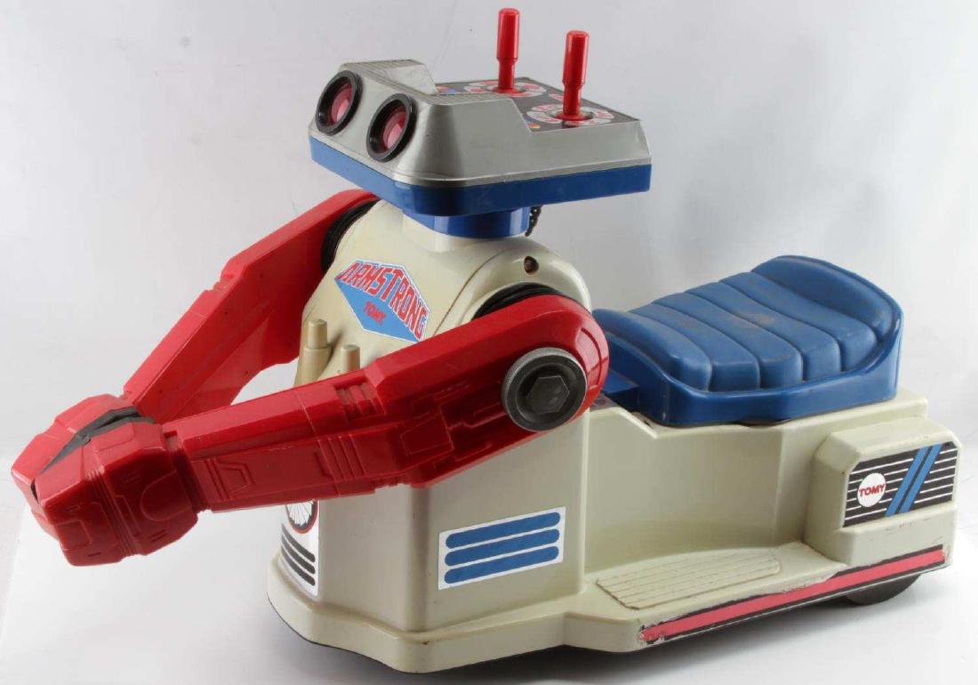 TOMY ARMSTRONG ROBOT MOBILE COMMAND POWERIDE