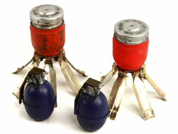 INERT TRAINING VIETNAM CLUSTER BUTTERFLY BOMBS - Oct 13, 2007 ...