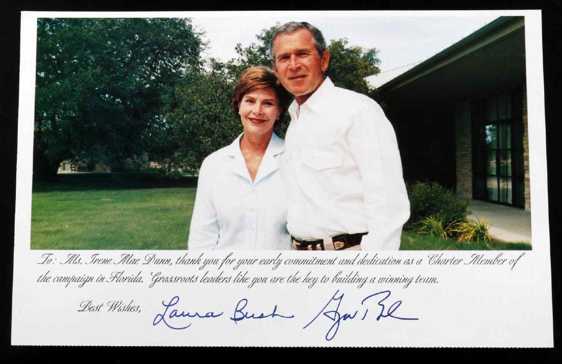 GEORGE & LAURA BUSH SIGNED AUTOGRAPHED PHOTO