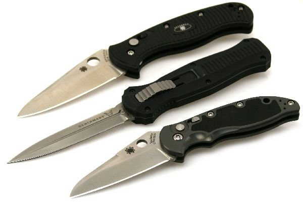 LOT 3POCKET KNIVES SPYDERCO BENCHMADE STILETTO