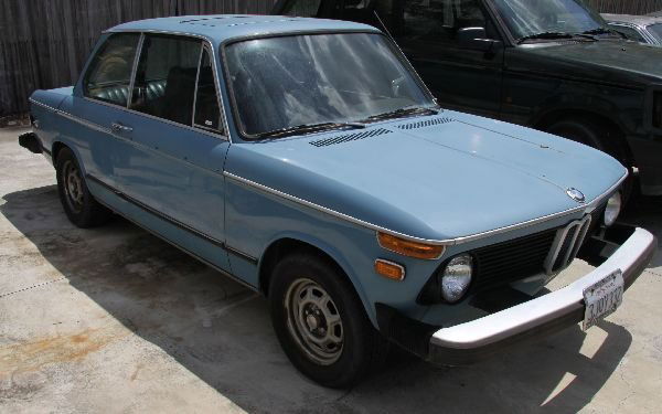 POWDER BLUE 2 DOOR 1976 BMW 2002