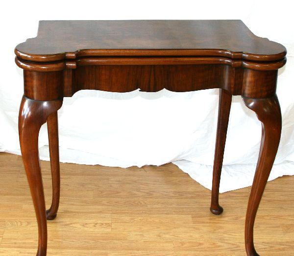 CHIPPENDALE FOLDING GAME TABLE WITH NEEDLEPOINT : Lot 9131