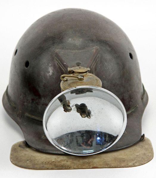 ANTIQUE MINERS HELMET LOT WITH LAMPS : Lot 9408