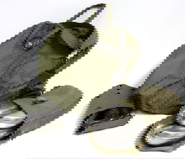 Us Flight Helmet Bag Gi Mess Kits And Shovel Lot