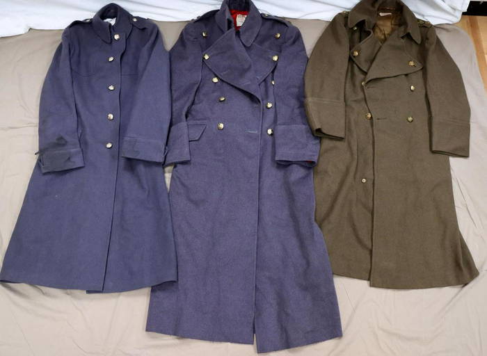 3 WWII GRENADIER GUARD OFFICER GREAT COAT & 2 QEII (#1337) on Jan 10, 2023 | Affiliated Auctions ...