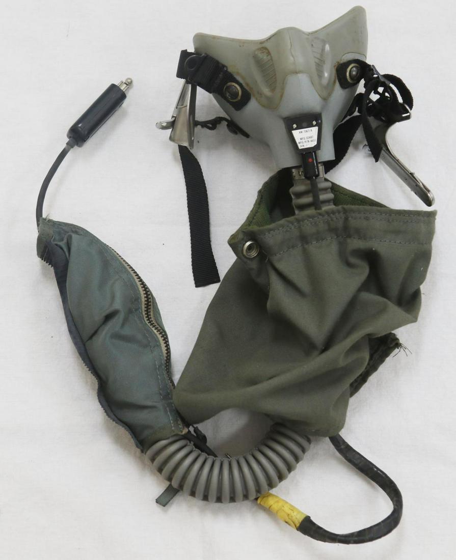 US NAVY MBU 14 OXYGEN MASK W AM 7067/A AMPLIFIER (#8437) on Apr 05 ...