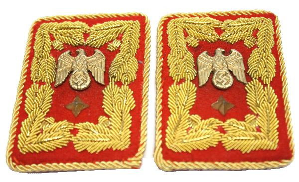 RARE PAIR GERMAN WWII EASTERN PPL GEN COLLAR TABS