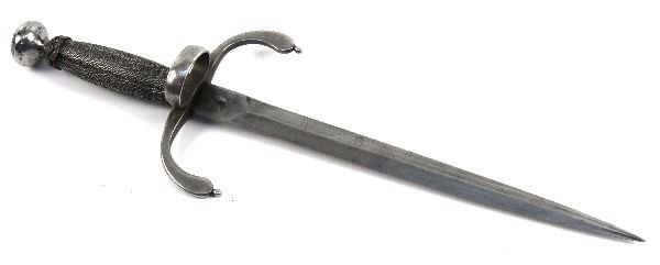 VICTORIAN ERA MAIN GAUCHE DAGGER