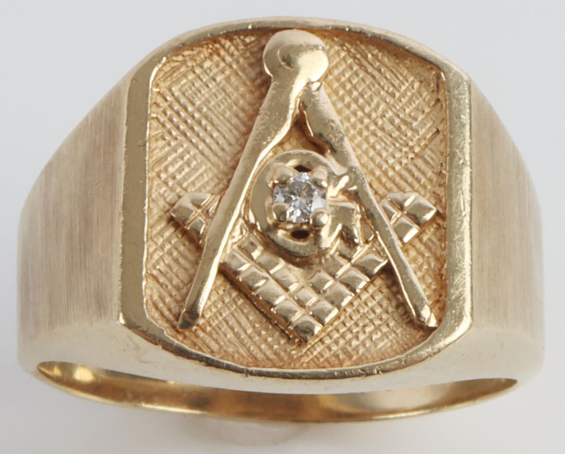 Mens 10 Kt Gold Masonic Ring With Diamond Auction