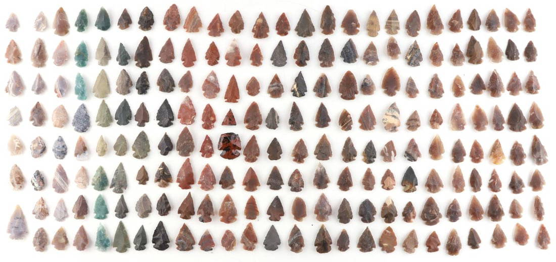 180 Native American Bird Point Arrowhead Lot Auction
