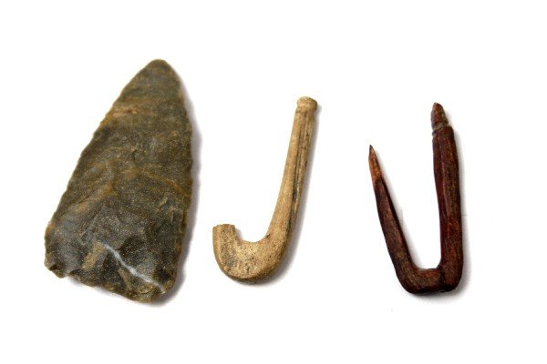 MIXED NATIVE AMERICAN STONE TOOLS & FISH HOOKS - Aug 05, 2012 ...