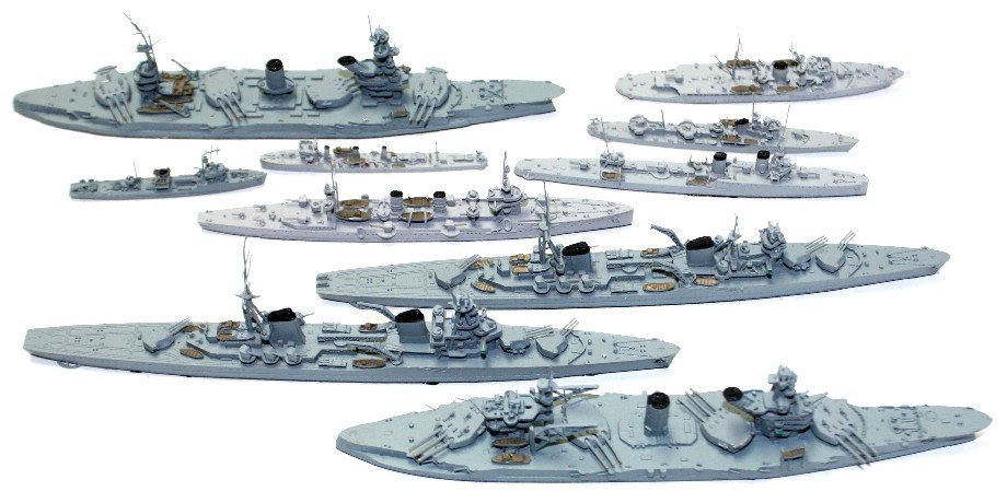 10 WWII SOVIET & ITALIAN NAVY WATERLINE SHIP MODEL