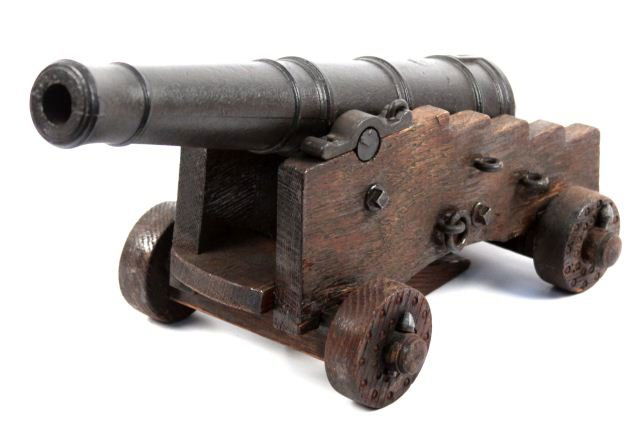 DECORATIVE 1860S NAVAL CANNON