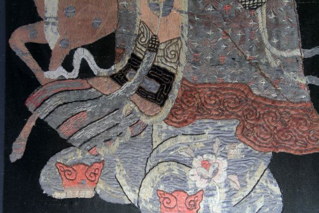 19TH C. CHINESE KESI OF SHOU-LAO SILK TAPESTRY : Lot 3170