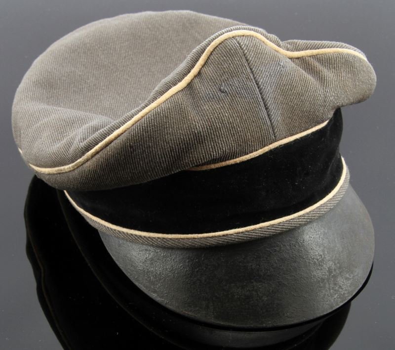WAFFEN-SS OFFICER'S M37 "CRUSHER" VISOR CAP
