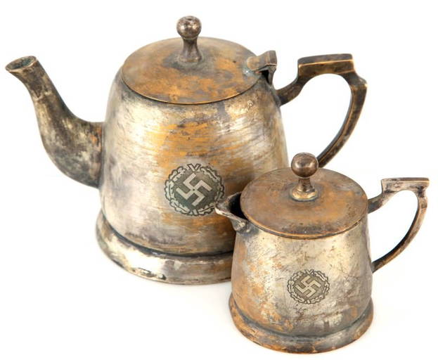 WWII-ERA GERMAN NAZI TEA SET MARKED WELLNER - Nov 06, 2013 | Affiliated ...