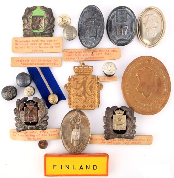 FINNISH POLICE BADGES PINS & INSIGNIA